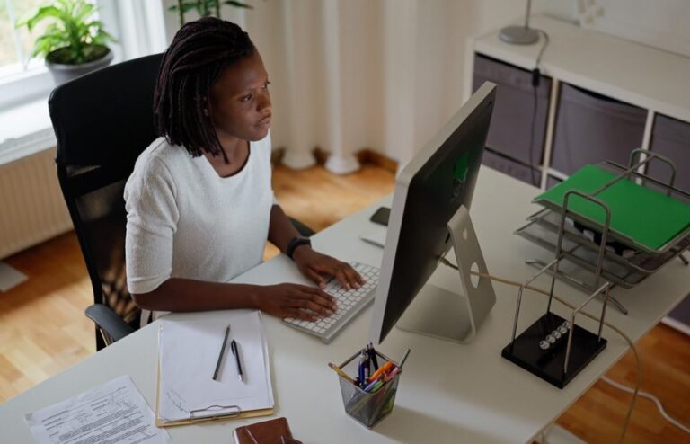 185 Positive Words and Adjectives To Describe Yourself - Express Your ...