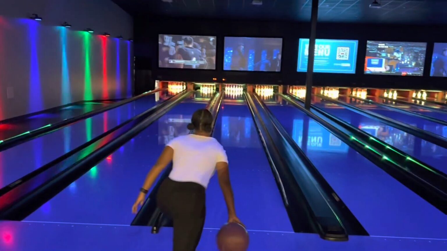 100 Date Night Ideas: Spice Up Your Relationship!