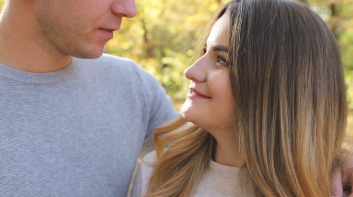 240 Positive and Nice Words to Describe Someone: Boost Your Positivity