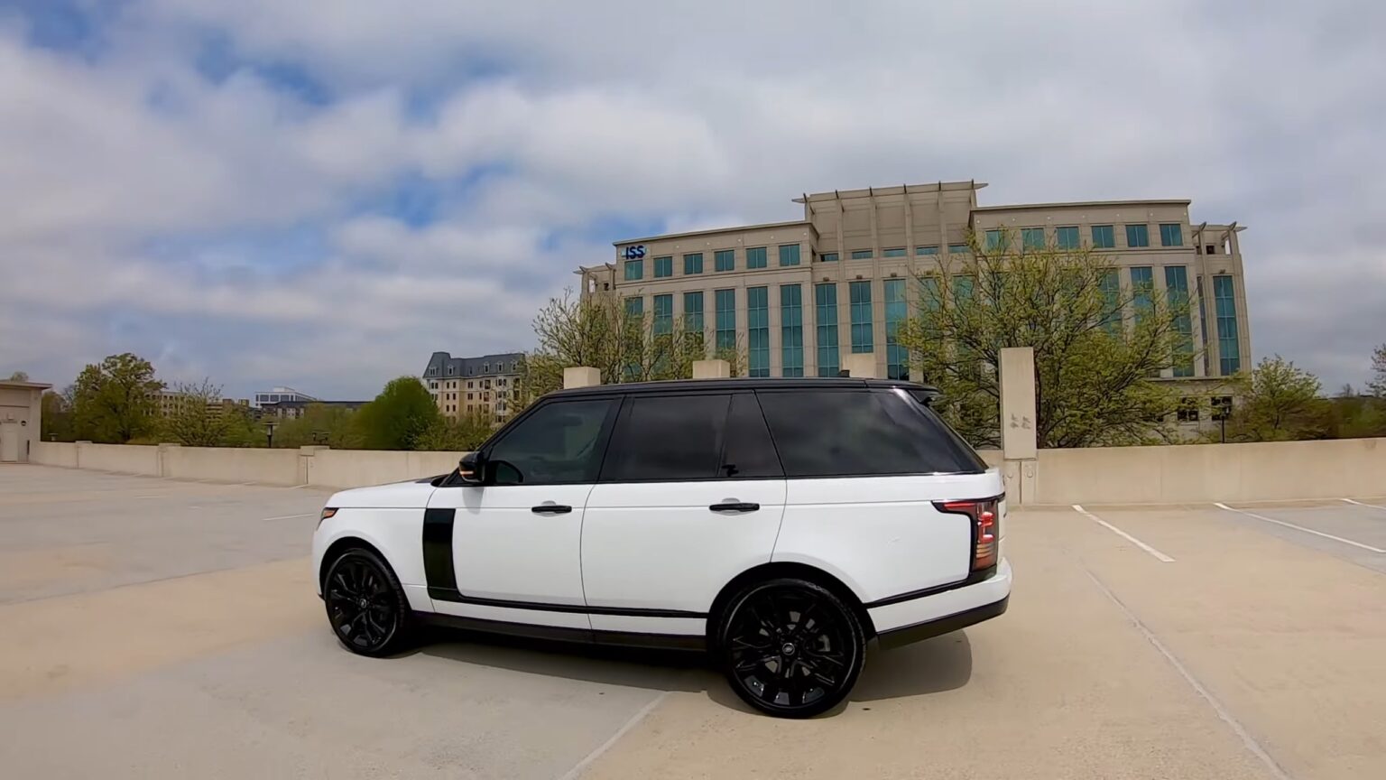 Range Rover - 16 Best & Worst Years (With Examples)