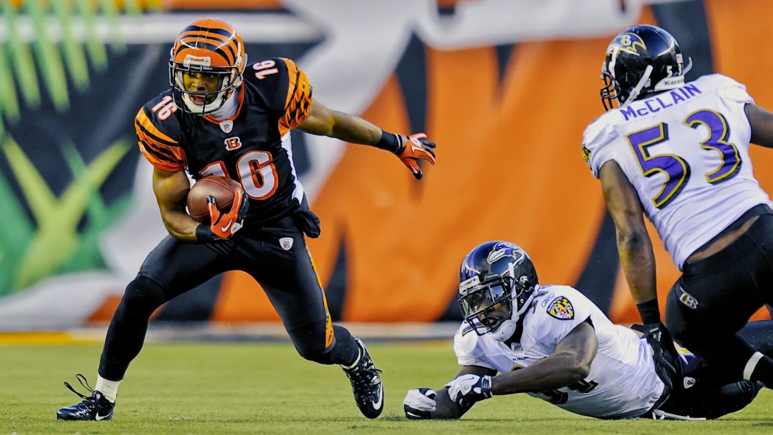 10 Shortest Players in NFL History: Size Doesn't Matter!