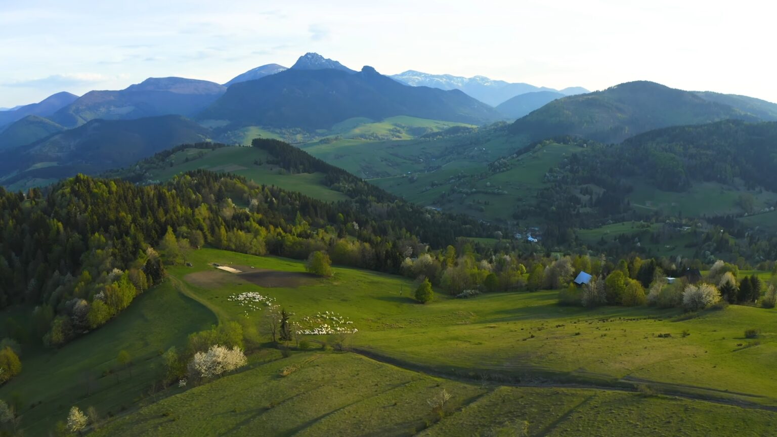 25 Cleanest Countries In World 2024: Discover The Pristine Paradises