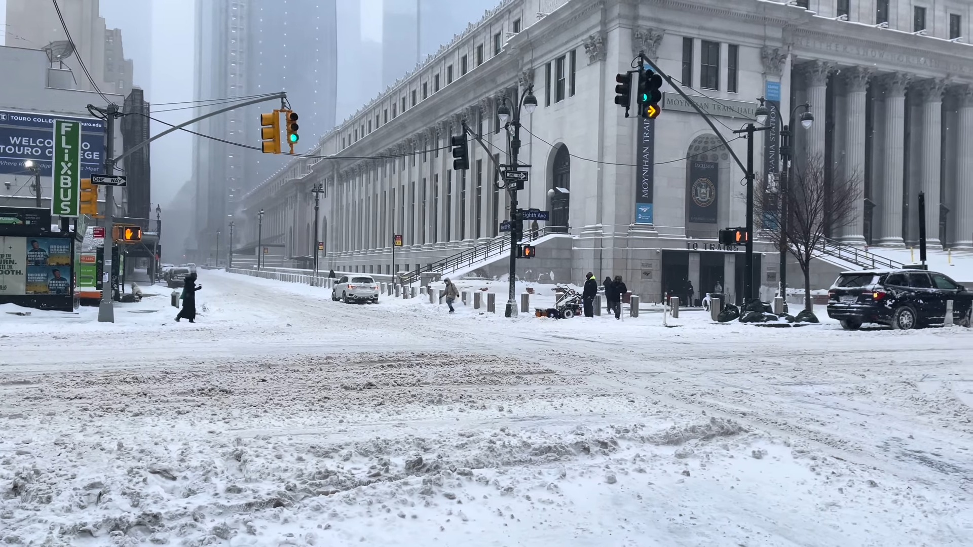 Living in Toronto vs NYC: Tale of Two Iconic Cities