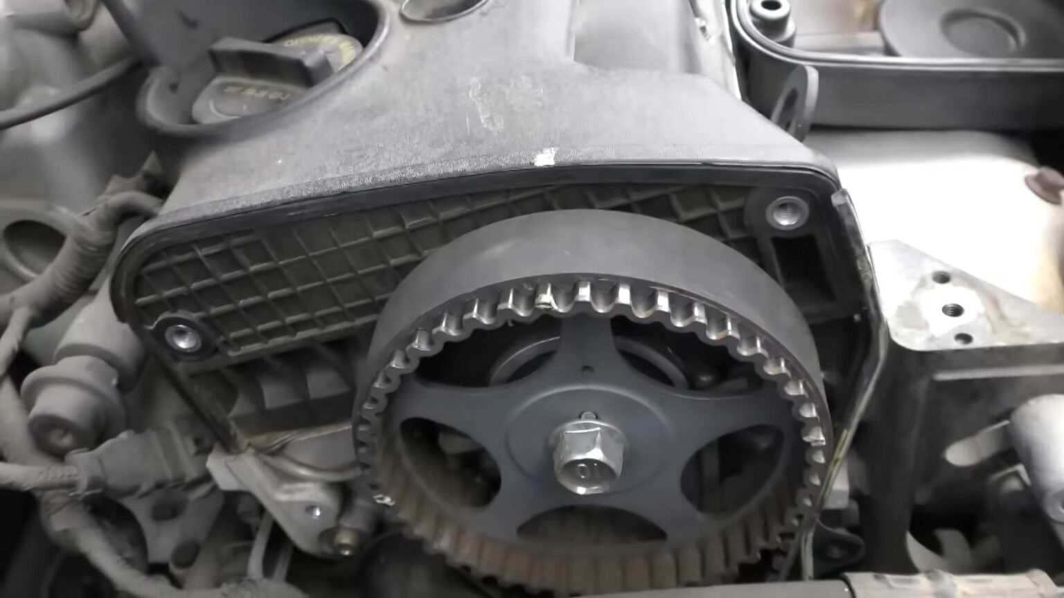 15 Reasons Car Won't Start - But Battery Is Good? (With Fixes)