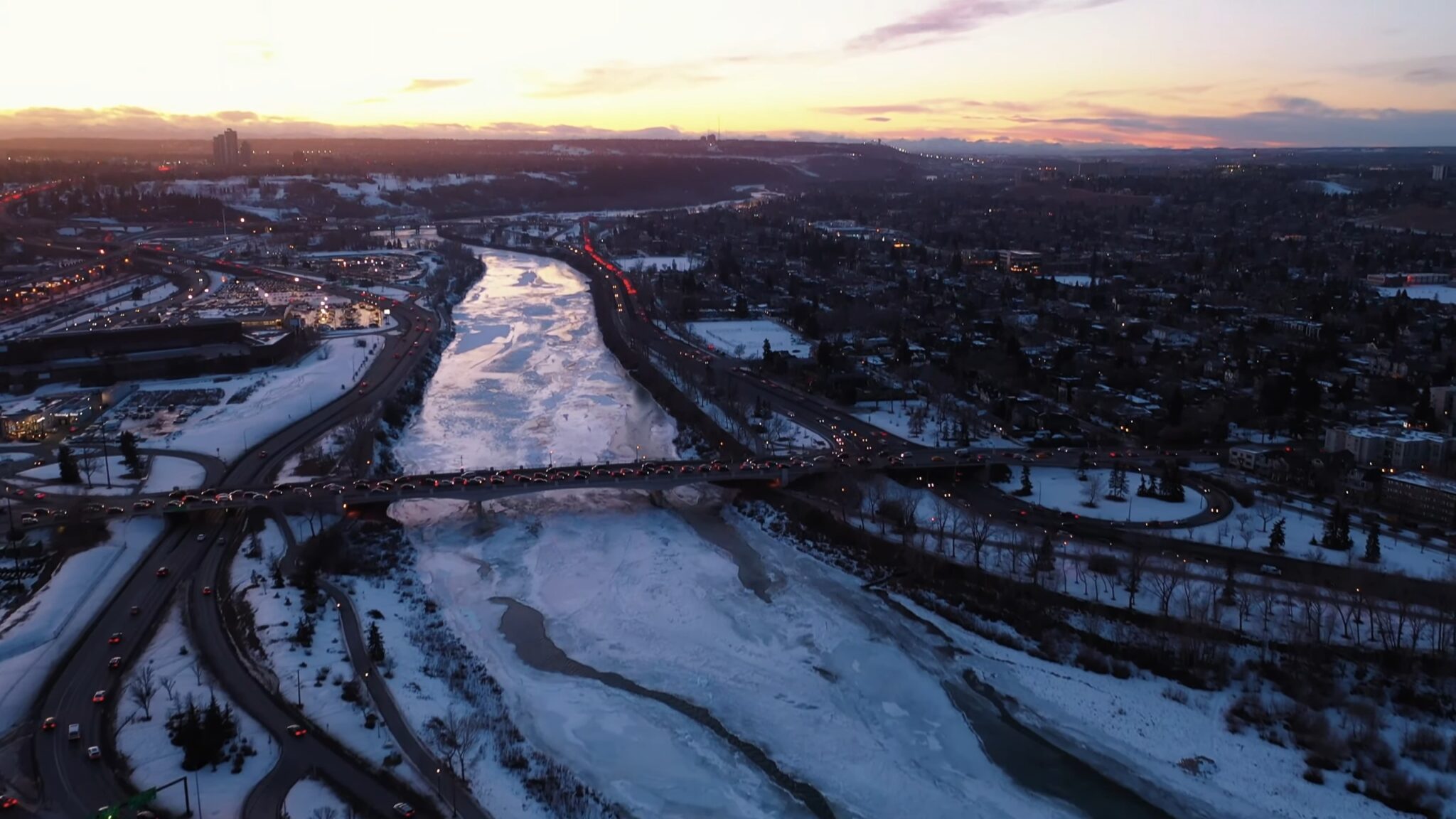 15 Pros and Cons of Living in Calgary: From Rockies to Rodeos