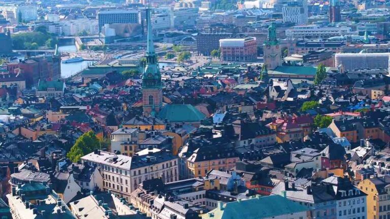10 Most Capitalist Countries in 2024: Where Economic Freedom Thrives