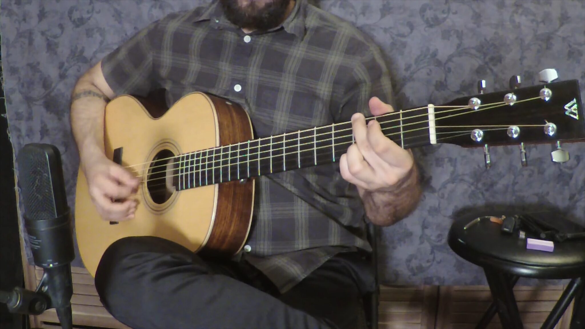 14 Guitar Brands That Are Made in Canada (2024) - Southwest Journal