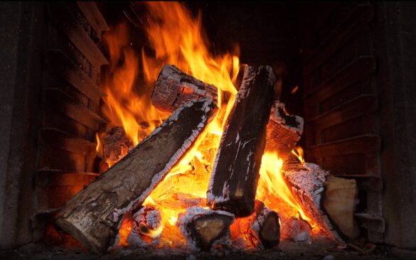 How Hot Can A Wood Fire Get? (It’s Not What You Think) - Southwest Journal