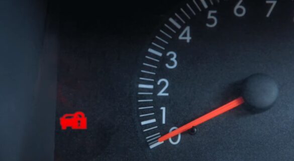 Blinking Red Light When Car Is Off: Troubleshooting and Solutions