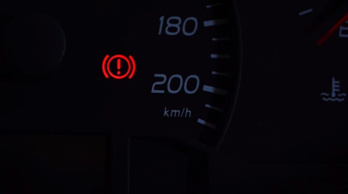 Blinking Red Light When Car Is Off: Troubleshooting and Solutions