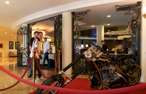 12 Pieces of Donald Trump Car Collection: Former President's 2m$ Luxury ...