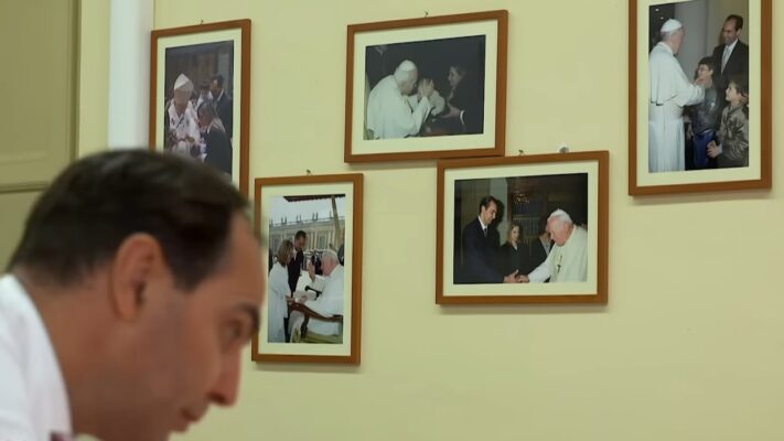 How to Make a Bishop Costume: 4 Tips for a Stunning Ensemble ...