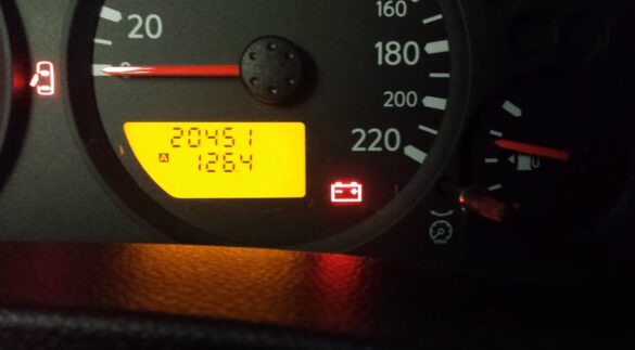 Blinking Red Light When Car Is Off: Troubleshooting and Solutions