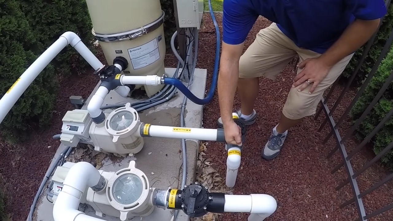 How to Winterize a Pool: 10 Essential Tips for Protecting Your ...