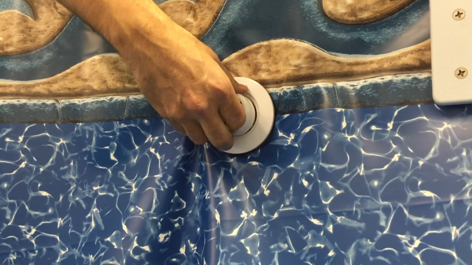 How to Winterize a Pool: 10 Essential Tips for Protecting Your ...