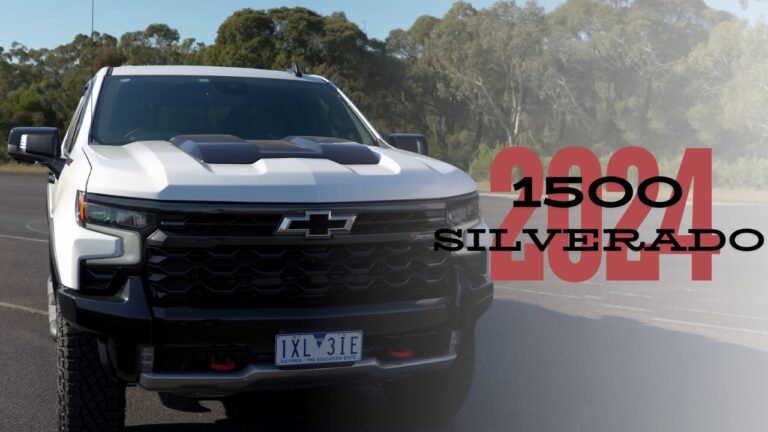 15 Fastest Bikes in the World 2024: Two-Wheeled Rockets